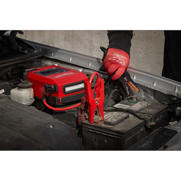 Milwaukee Tool M18 Hotshot Jump Starter