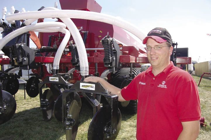 How To Sell: Dig for Profits with Manure Injection Systems