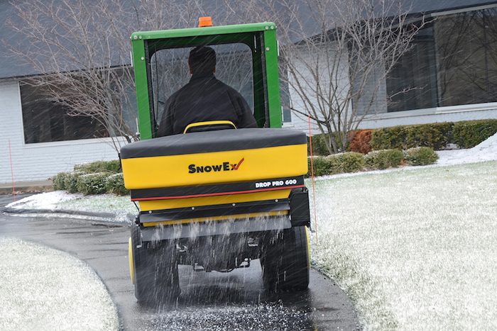 SnowEx SD-600 Drop Pro Tailgate Spreader