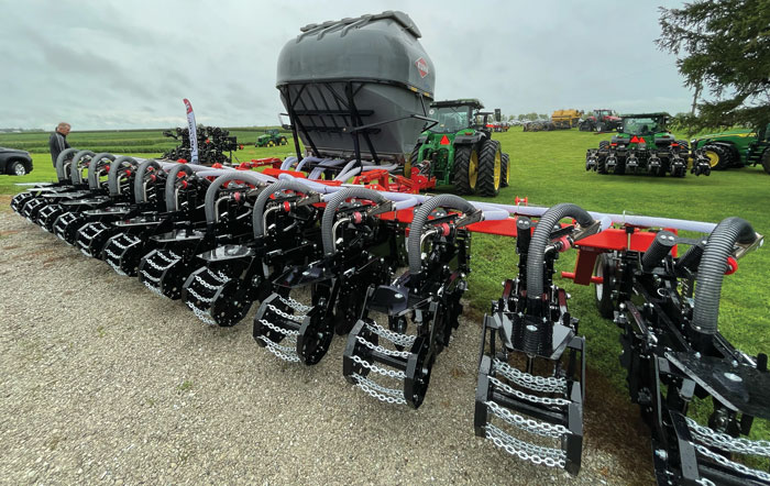 Nutrient Use Efficiency Drives Strip-Till Equipment Purchases
